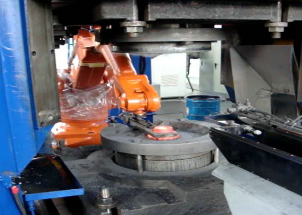 4 axis / 6 Axes Articulated Robot Arm for Casting / Forging in Foundry ...